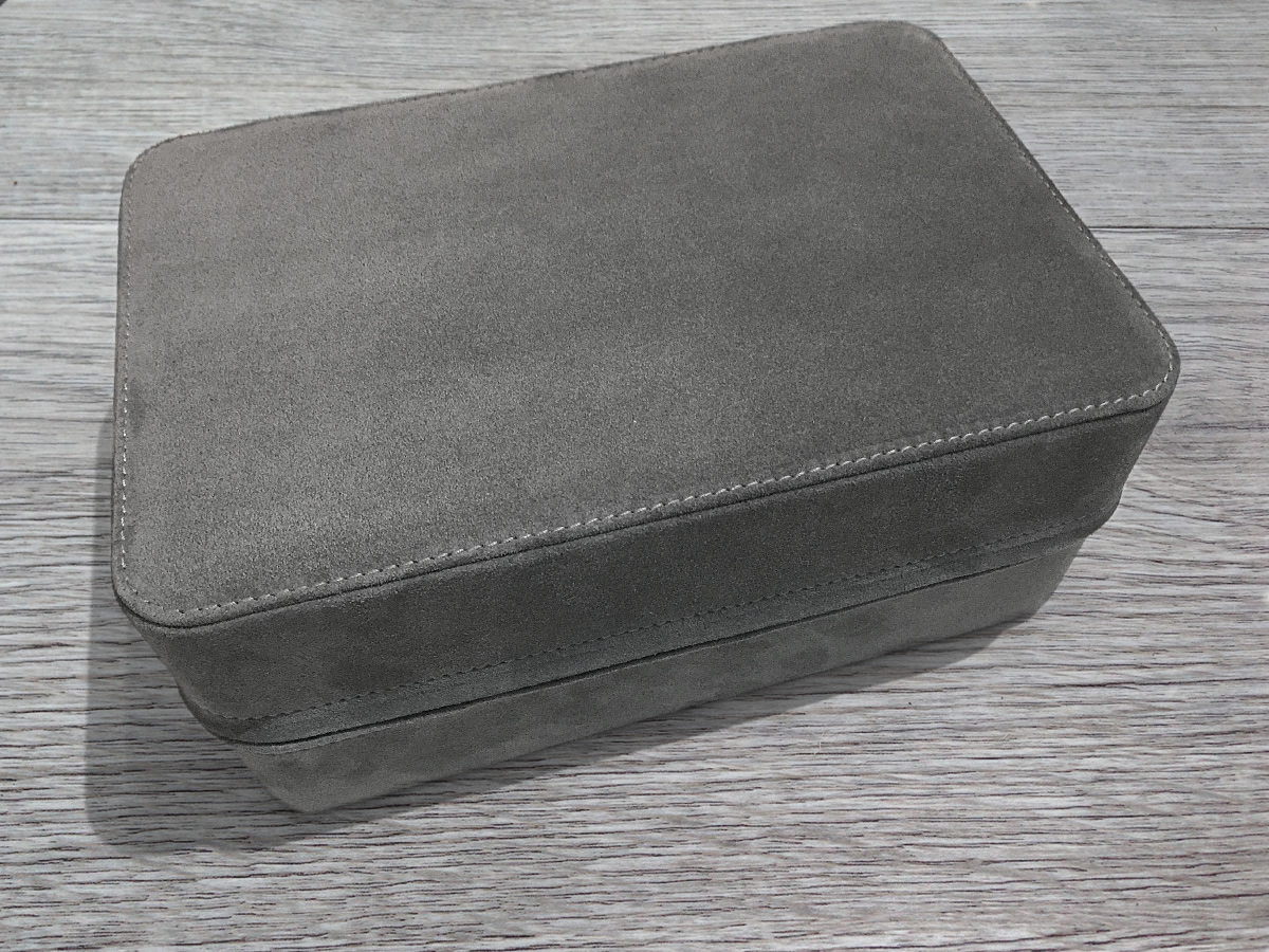 Luxury leather watch box, Suede Grey